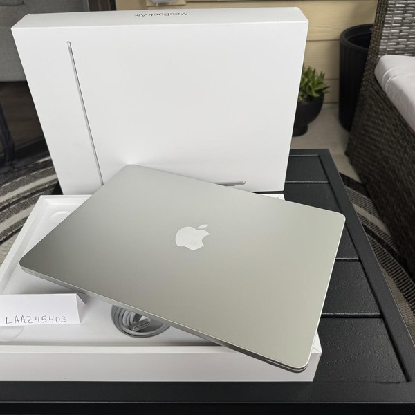 MacBook Air 2025 (M4) - 13" - Apple M4, Silver, 256GB, 16GB - LAAZ45403 ...