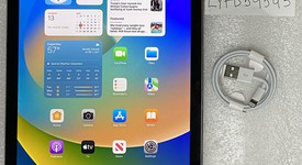 Apple iPad Pro 9.7" - Unlocked, Gray, 128GB, A1674 - LYFD59593 - Swappa