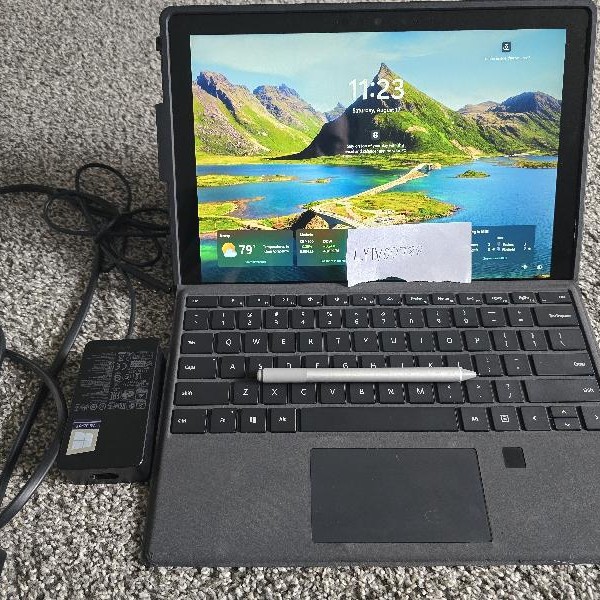 Microsoft Surface Pro 7 - 256GB, Black, 16GB, Intel Core i7 - LYIV00788 ...