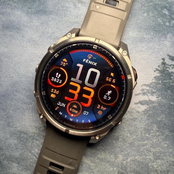 Garmin Fenix 8 Pro - Titanium, AMOLED - LAGC73138 - Swappa