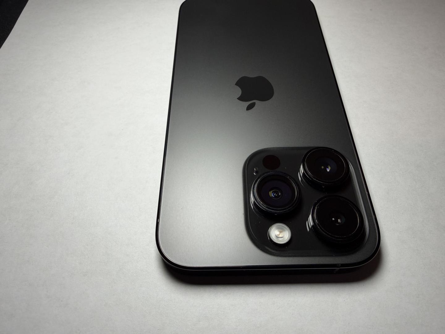 Apple iPhone 14 Pro - Spectrum, Black, 128GB, A2650 - LAAF26092 - Swappa