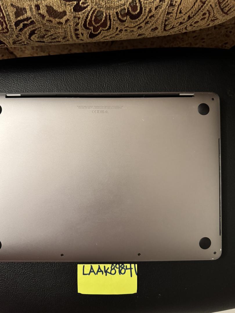 MacBook Pro 2020 - 13" - I5, Gray, 512GB, 16GB - LAAK89841 - Swappa