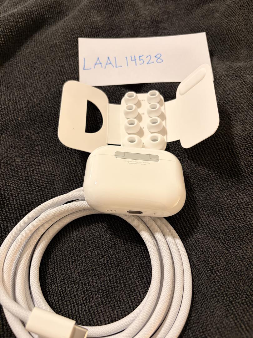 Apple AirPods Pro 3 - LAAL14528 - Swappa