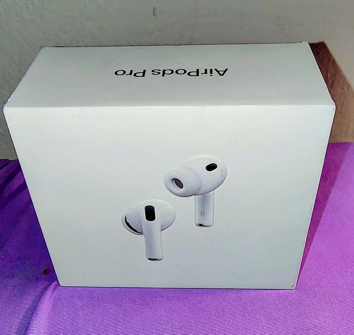 Apple AirPods Pro 3 - LAAM34019 - Swappa