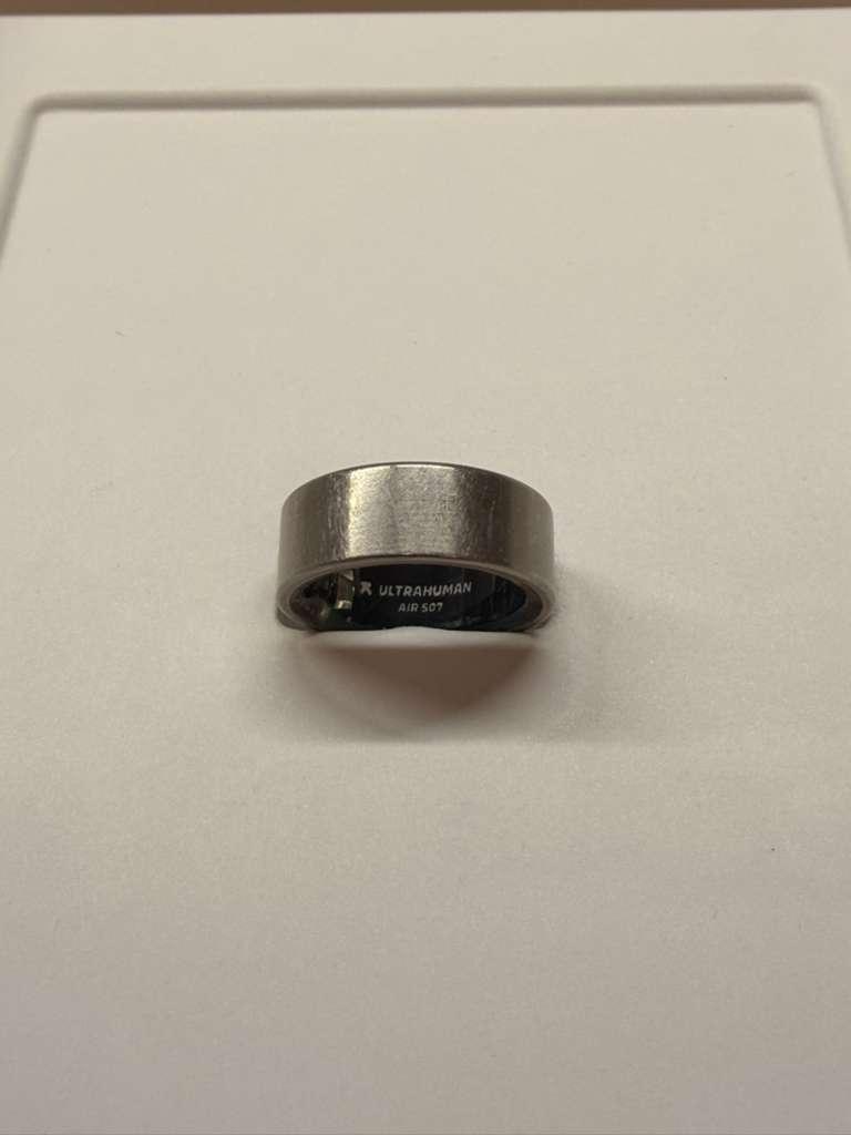 Ultrahuman Ring Air - Titanium - LAAM37624 - Swappa
