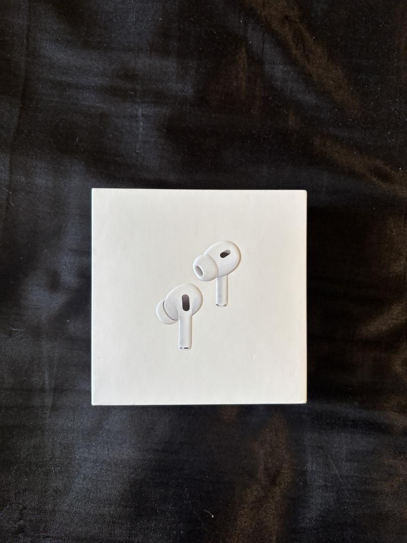Apple AirPods Pro 2 - Lightning - LAAM67055 - Swappa