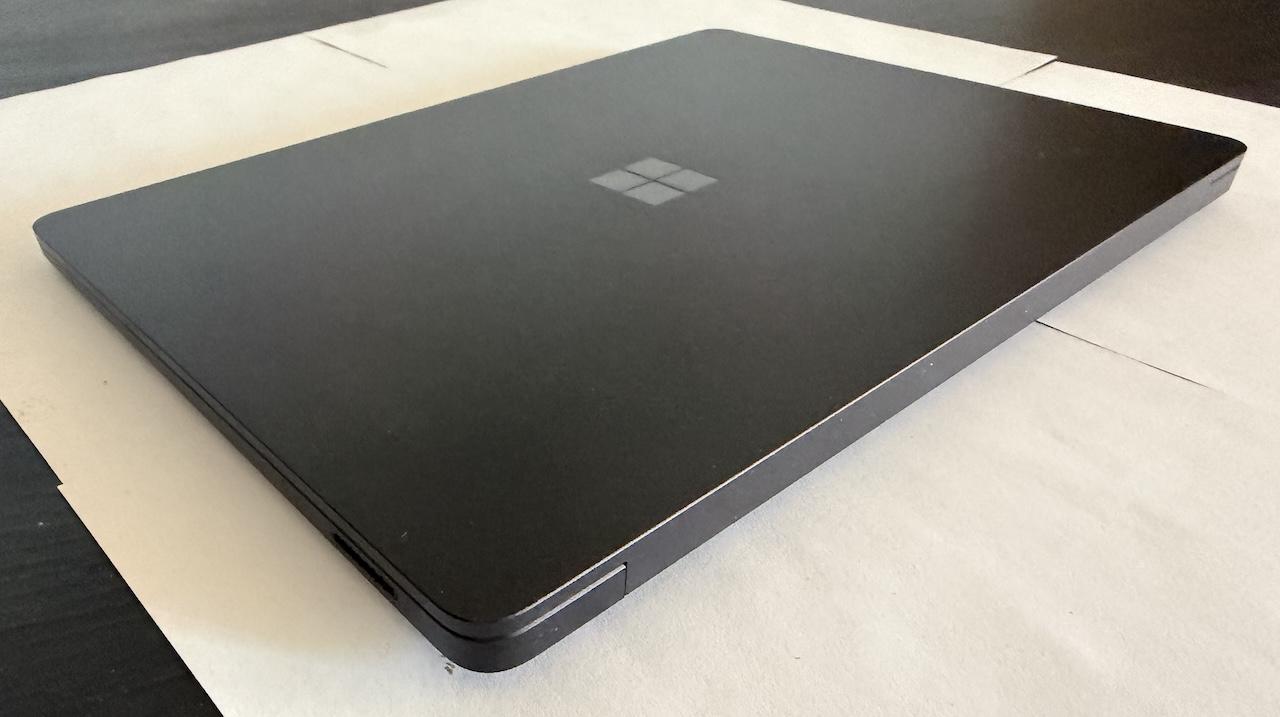 Microsoft Surface Laptop 7 - Black, 1TB, 16GB, 13.8" - LAAM88647 - Swappa