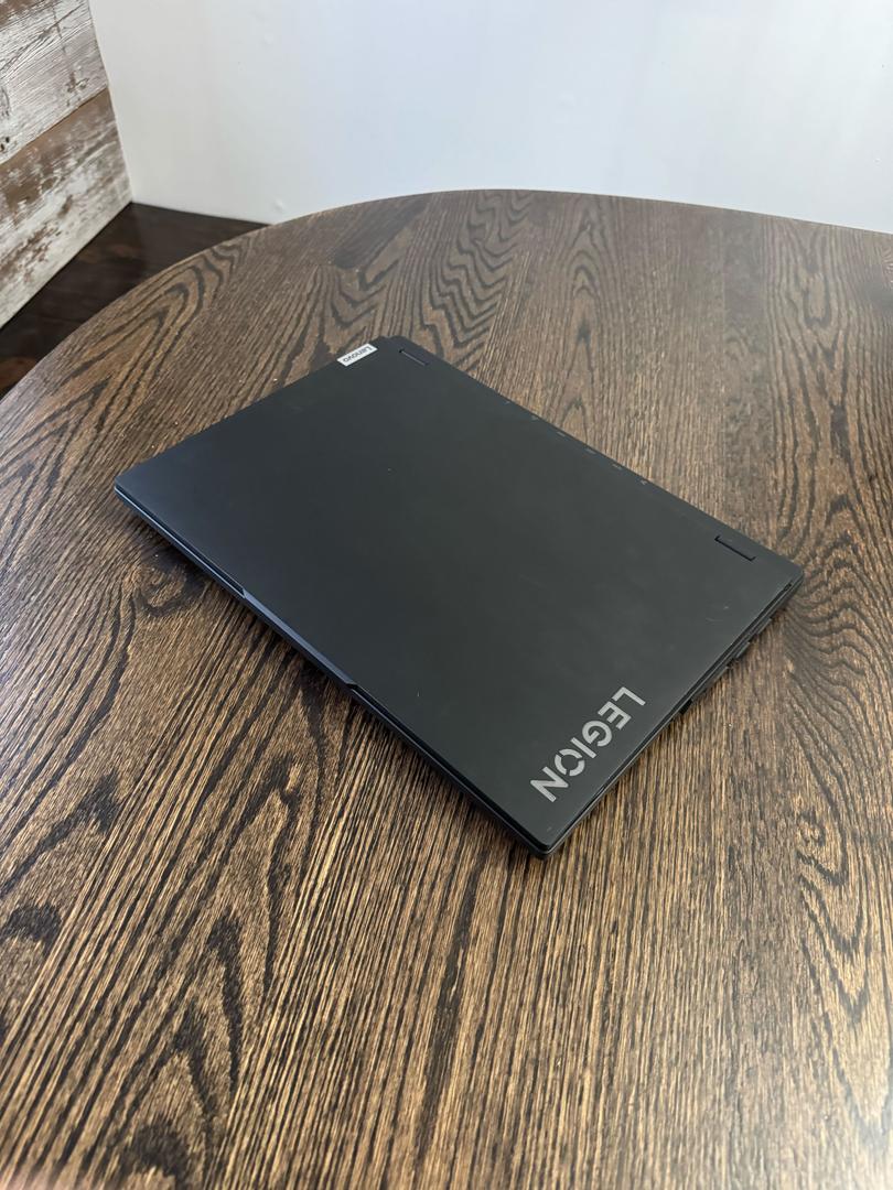 Lenovo Legion Pro 7i 16" - I9, Gray, 1TB, 32GB - LAAN06623 - Swappa
