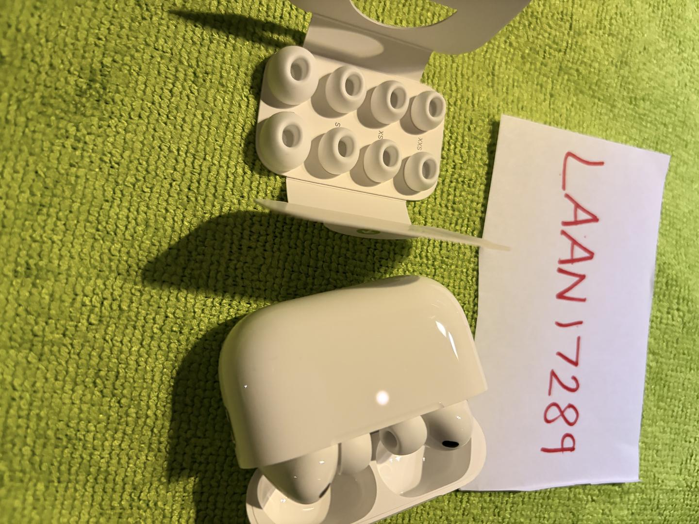 Apple AirPods Pro 3 - LAAN17289 - Swappa