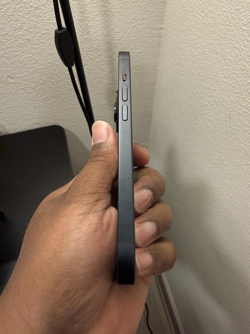 Apple iPhone 14 - Unlocked, Midnight, 128GB, A2649 - LAAO03509 - Swappa