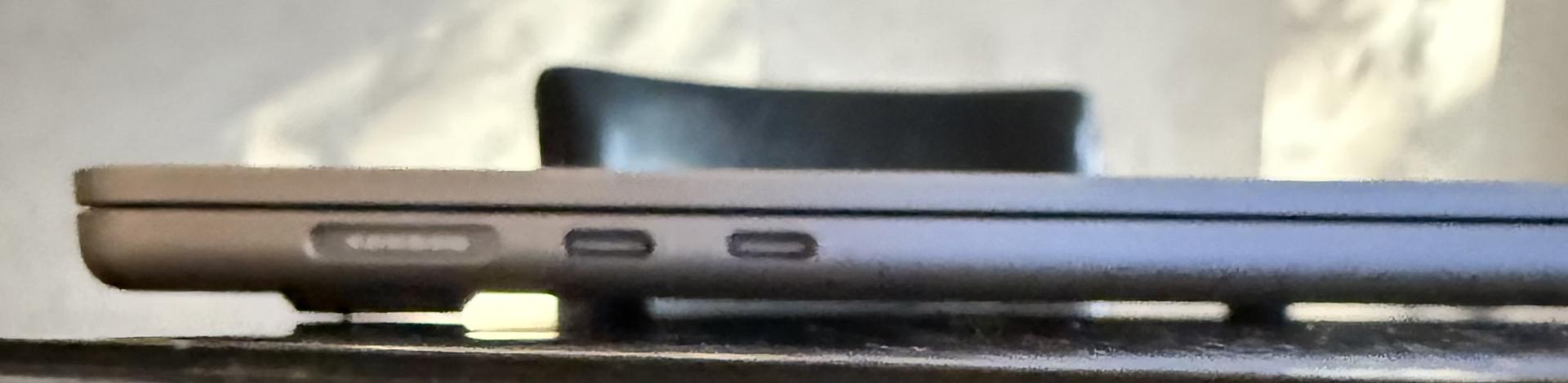 MacBook Air 2025 (M4) - 15" - Apple M4, Starlight, 256GB, 16GB ...