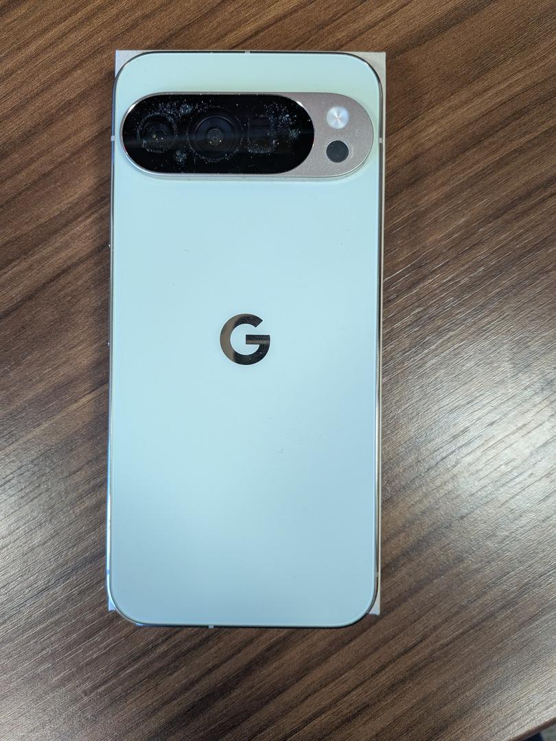 Google Pixel 10 Pro XL - Unlocked, Jade, 256GB, GUL82 - LAAO78928 - Swappa