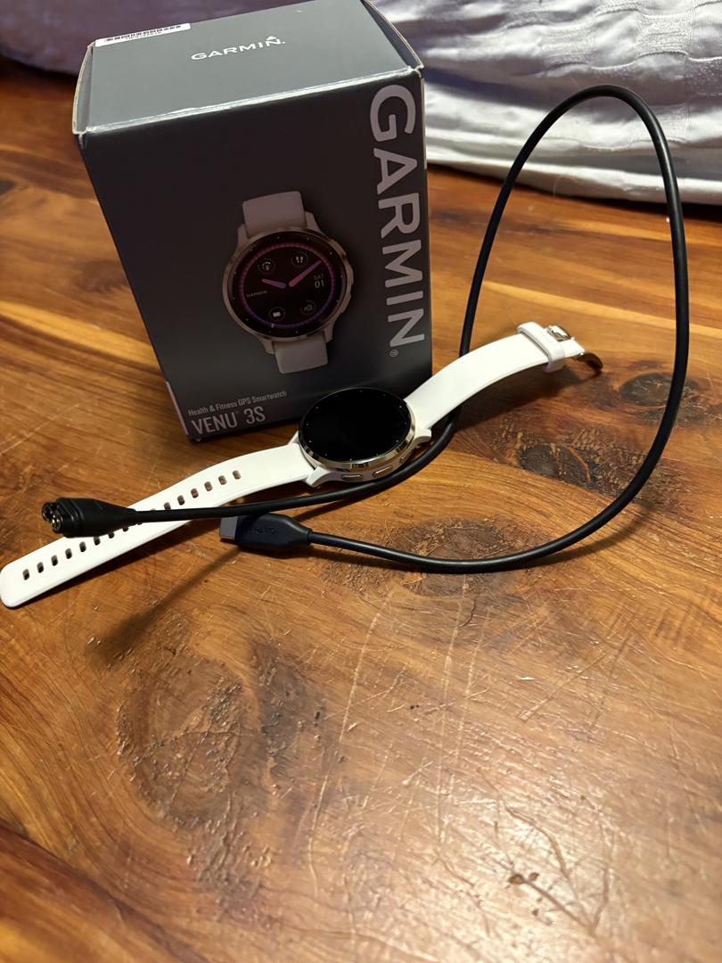Garmin Venu 3S - Ivory - LAAP77488 - Swappa