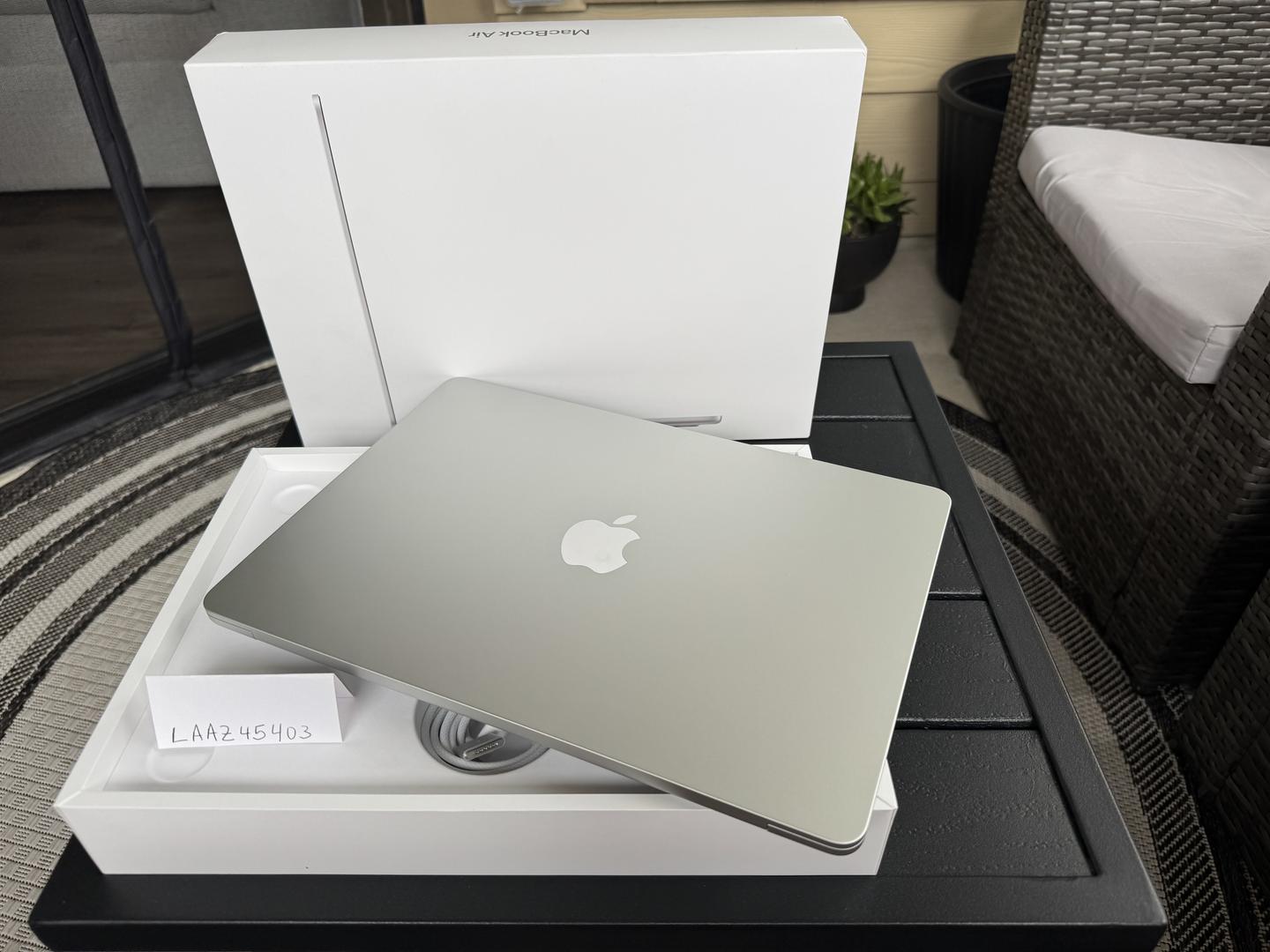 MacBook Air 2025 (M4) - 13" - Apple M4, Silver, 256GB, 16GB - LAAZ45403 ...