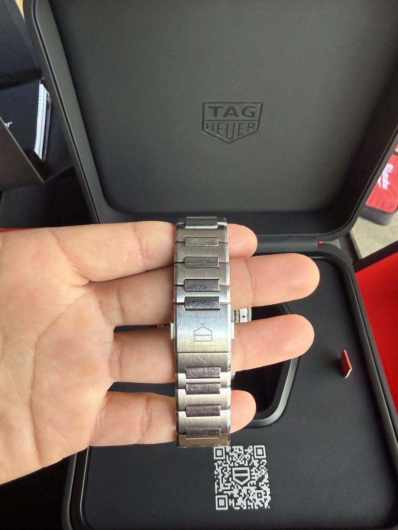 Tag Heuer Connected - Black, 4GB - LABB89797 - Swappa