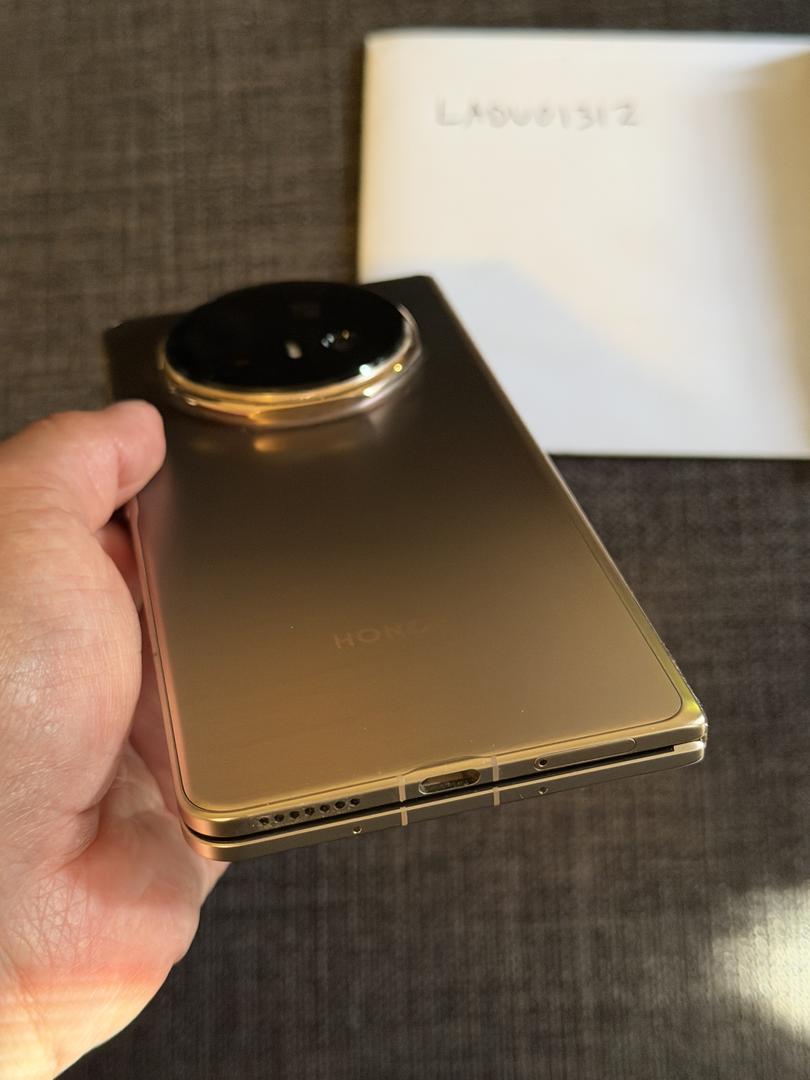 Magic V5 - Product Guide, Specs, Prices, and More - Swappa