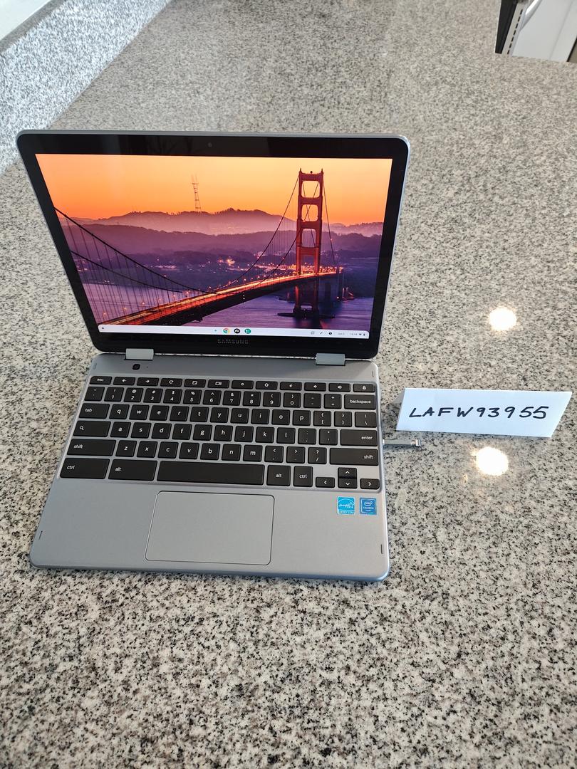 Samsung Chromebook Pro - 32GB, Black, 4GB - LAFW93955 - Swappa