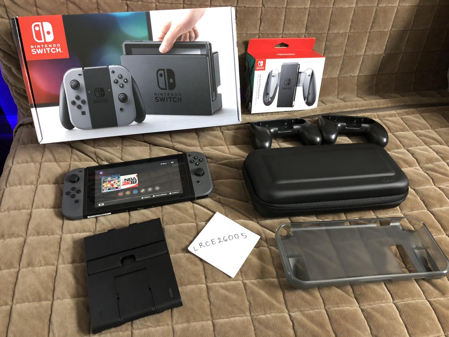 Nintendo Switch - Grey, 32GB - LRCE26005 - Swappa