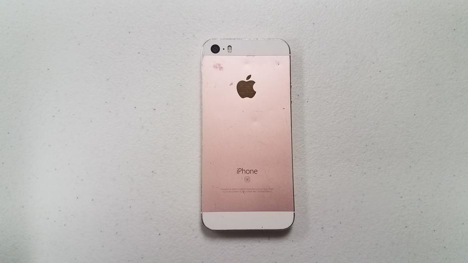 Apple iPhone SE 1st Gen 2016 - Unlocked, Rose Gold, 16GB, A1662 ...