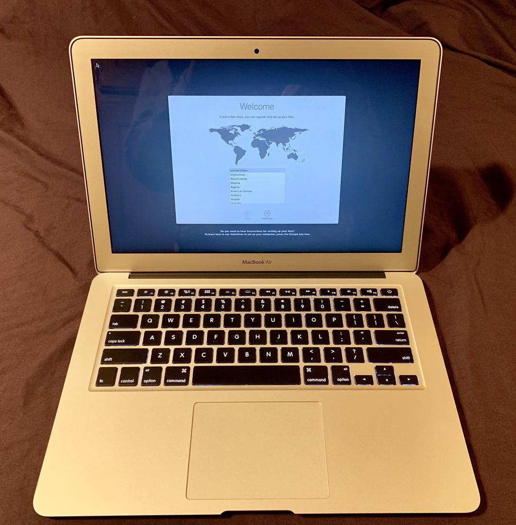 MacBook Air 2017 - 13" - Silver, 128GB, 8GB - LRLX54082 - Swappa
