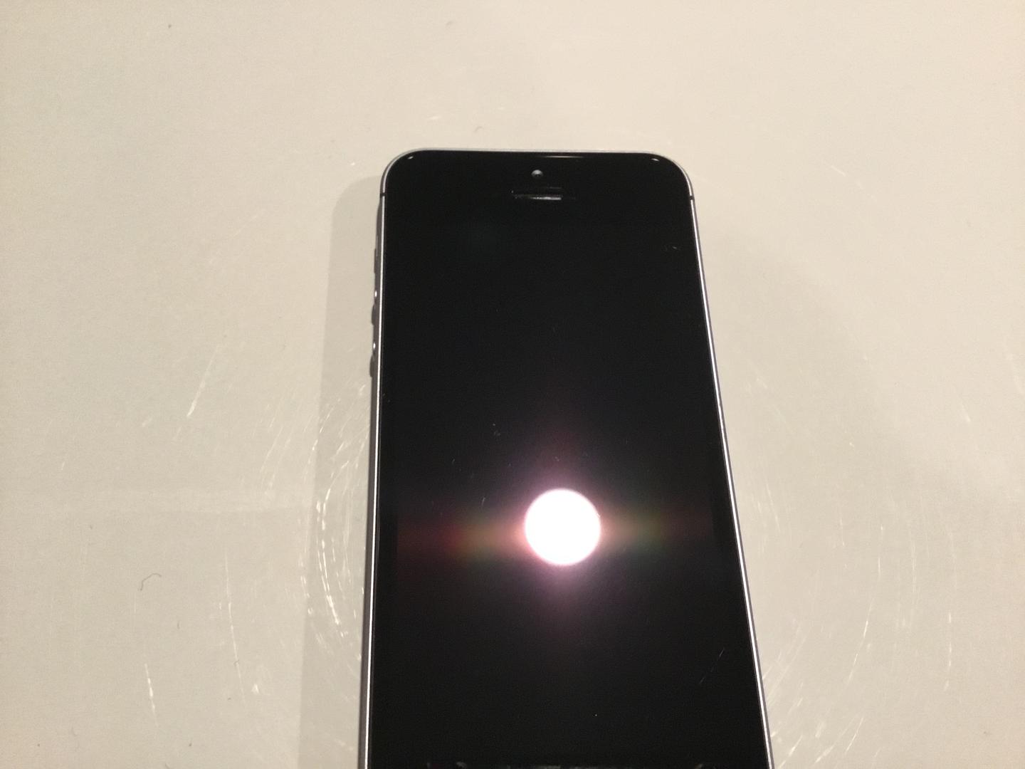 Apple iPhone SE 1st Gen 2016 - Xfinity, Grey, 32GB, A1662 - LRMR63347 ...