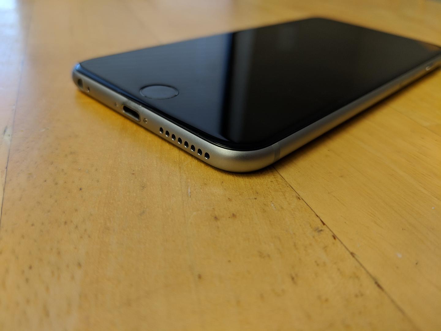 Apple iPhone 6S Plus - Verizon, Grey, 16GB, A1687 - LRNG12495 - Swappa