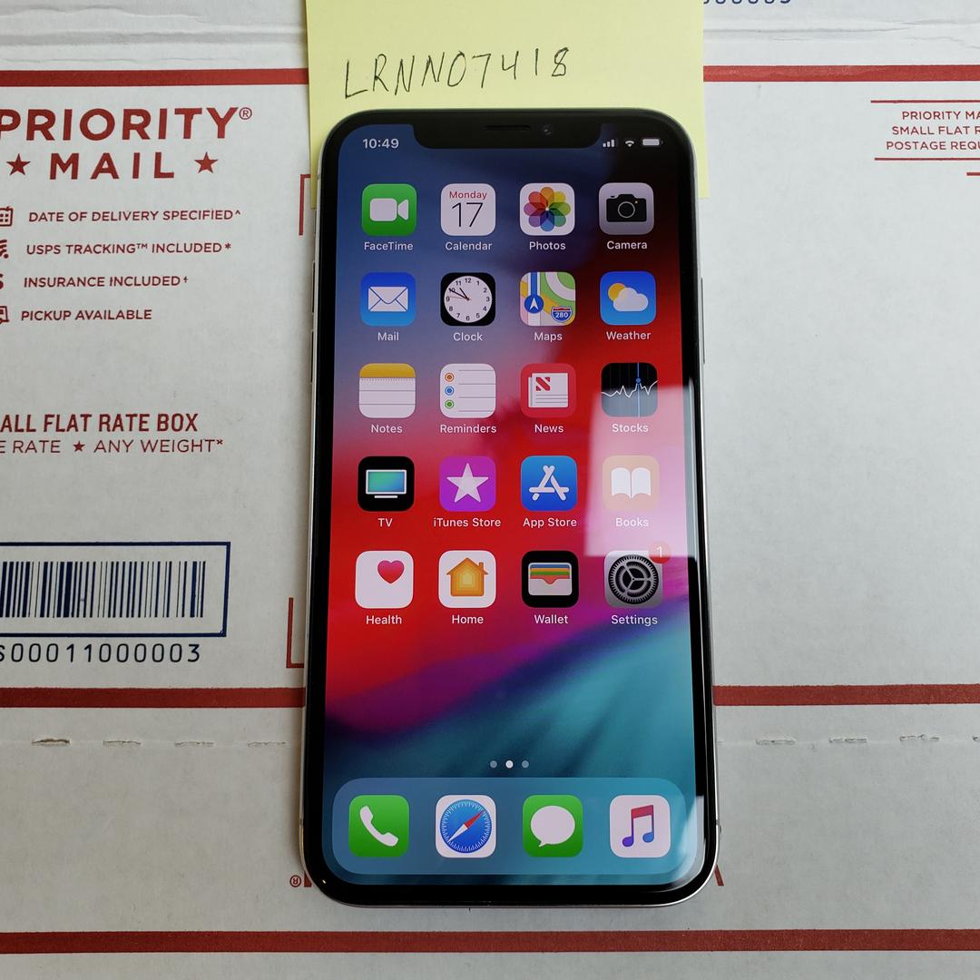 Apple iPhone X - Verizon, Silver, 64GB, A1865 - LRNN07418 - Swappa