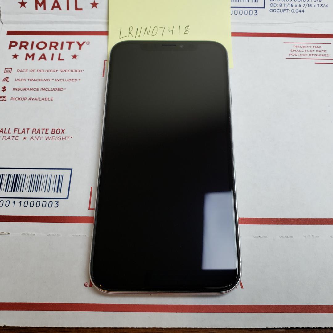 Apple iPhone X - Verizon, Silver, 64GB, A1865 - LRNN07418 - Swappa