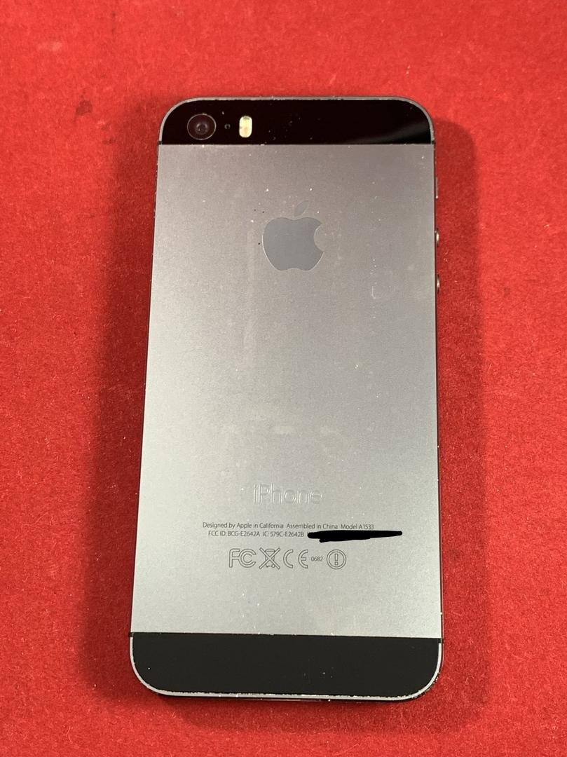 Apple iPhone 5S - Unlocked, Gray, 16GB, A1453 - LRNW48103 - Swappa