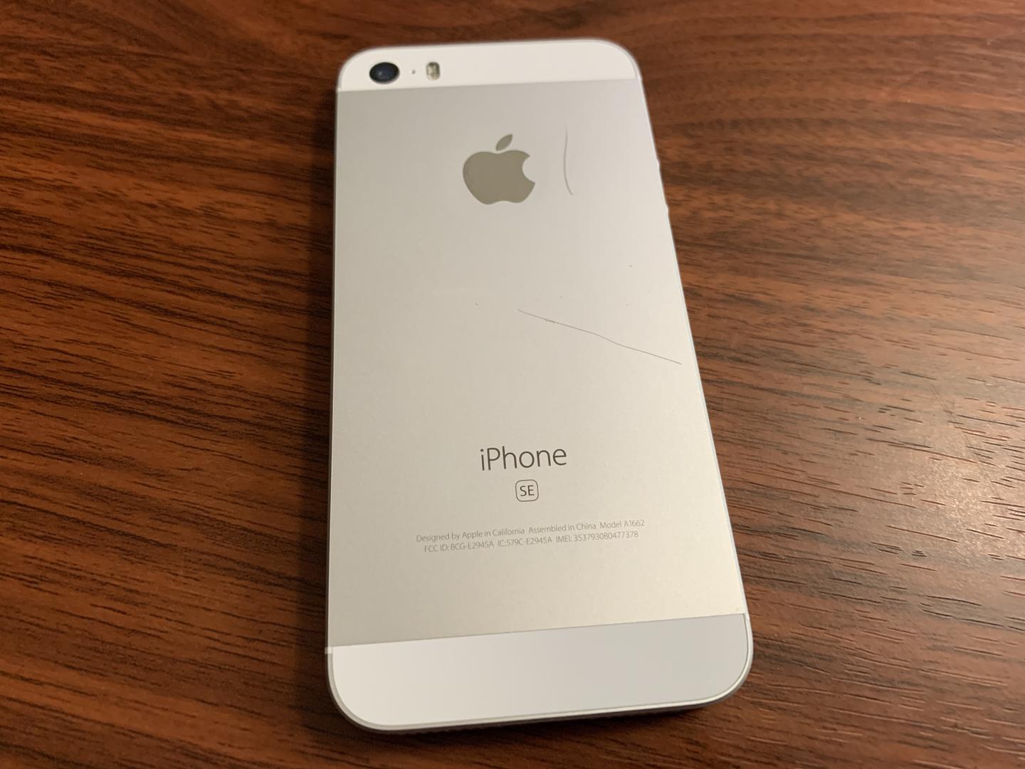 Apple iPhone SE 1st Gen 2016 - Unlocked, Silver, 64GB, A1662 ...