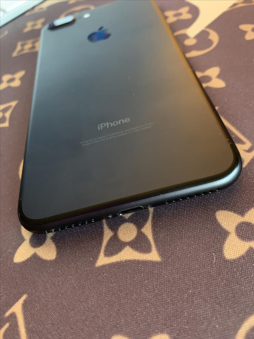 Apple iPhone 7 Plus - AT&T, Black, 32GB, 3GB, A1784 - LROY04767 - Swappa