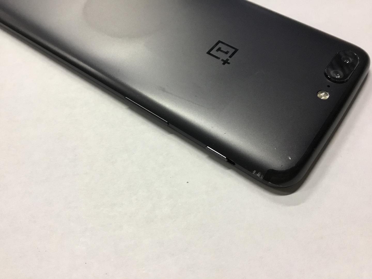 OnePlus 5 - Unlocked, Black, 64GB, 6GB, A5000 - LRPJ64028 - Swappa