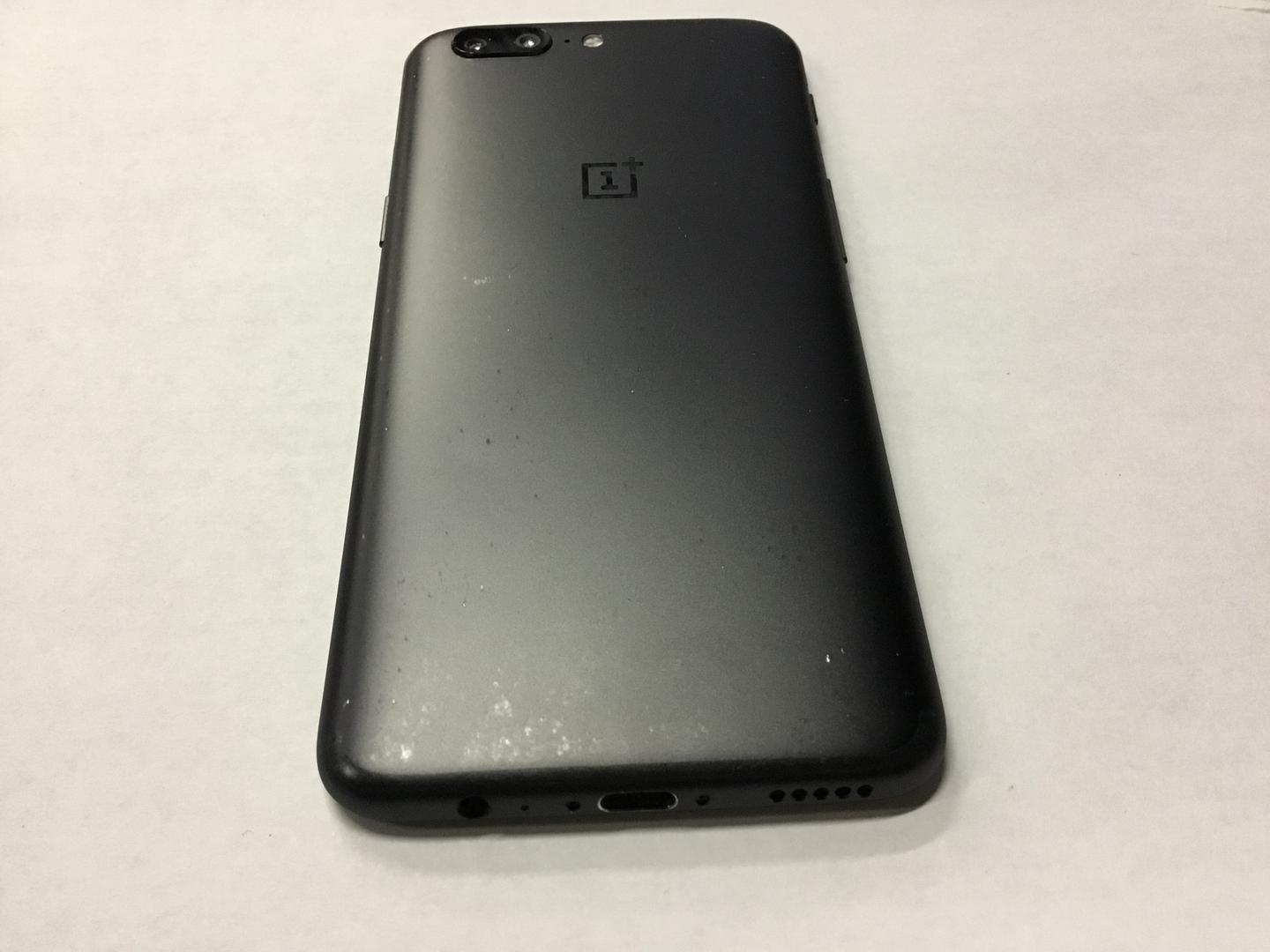 OnePlus 5 - Unlocked, Black, 64GB, 6GB, A5000 - LRPJ89301 - Swappa