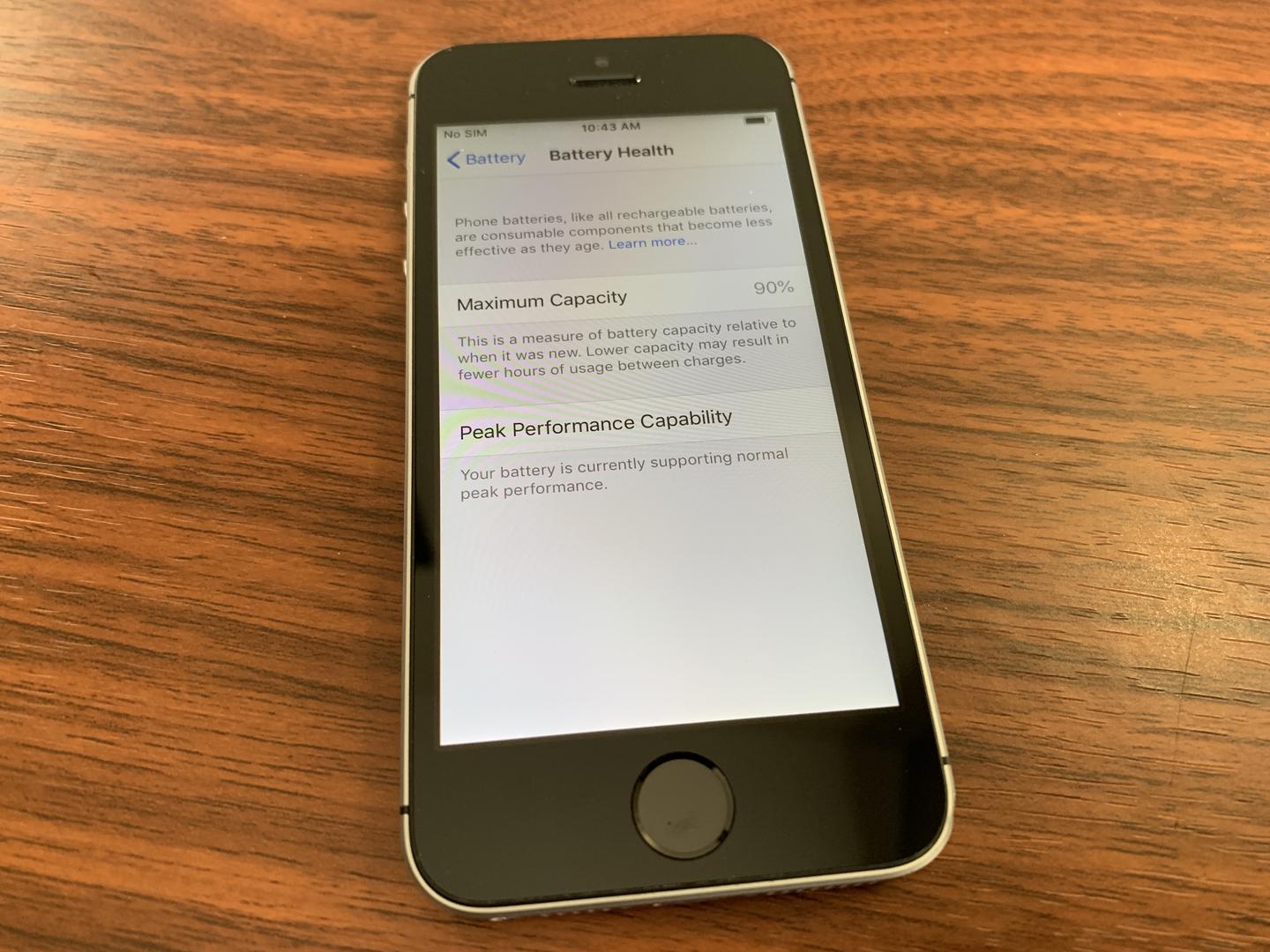 Apple iPhone SE 1st Gen 2016 - Unlocked, Grey, 16GB, A1662 - LRPQ07221 ...