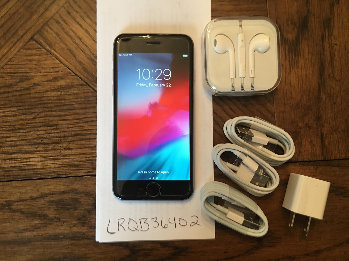 Apple iPhone 6S - Unlocked, Grey, 32GB, A1633 - LRQB36402 - Swappa