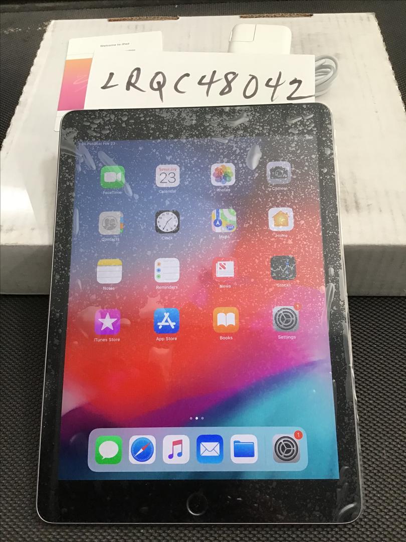 Apple iPad 6th Gen - Unlocked, Gray, 128GB, A1954 - LRQC48042 - Swappa