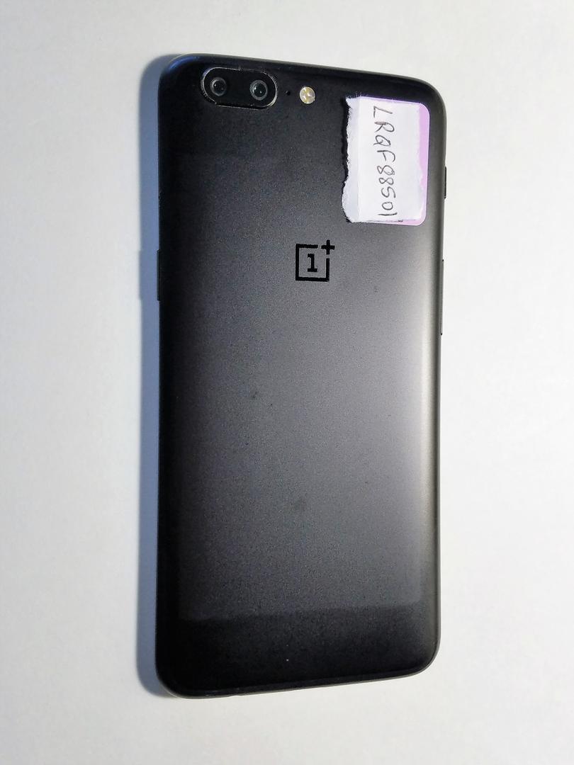 OnePlus 5 - Unlocked, Black, 128GB, 8GB, A5000 - LRQF88501 - Swappa