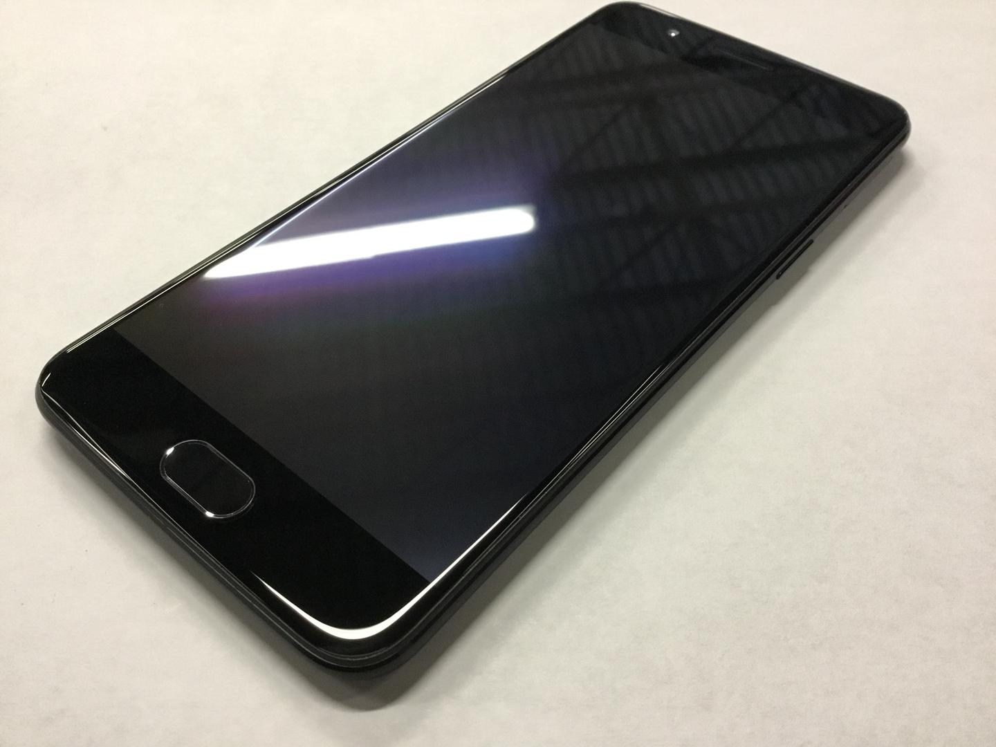 OnePlus 5 - Unlocked, Black, 128GB, 8GB, A5000 - LRQP34896 - Swappa