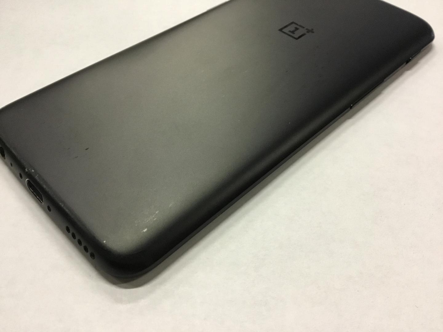 OnePlus 5 - Unlocked, Black, 128GB, 8GB, A5000 - LRQP46283 - Swappa