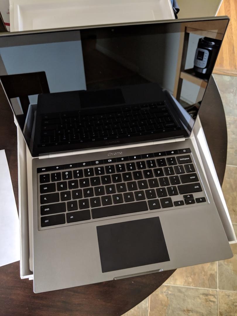 Chromebook Pixel 1st Gen - Silver, 32GB, 4GB, 2013 - LRQQ37202 - Swappa