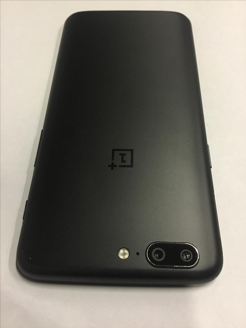 OnePlus 5 - Unlocked, Black, 128GB, 8GB, A5000 - LRQV17232 - Swappa