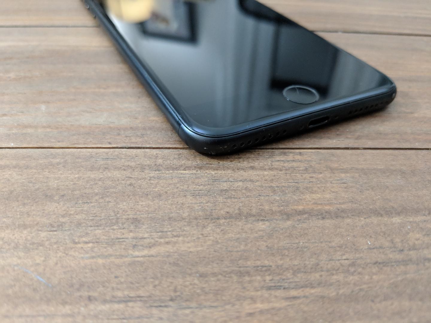 Apple iPhone 7 Plus - Verizon, Black, 32GB, A1661 - LRRM93037 - Swappa