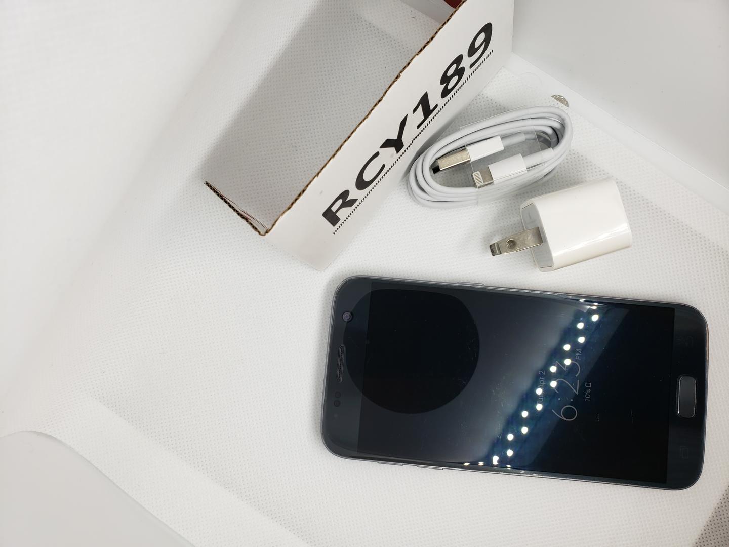 Samsung Galaxy S7 - Unlocked, Gold, 32GB, SM-G930L - LRRO43021 - Swappa