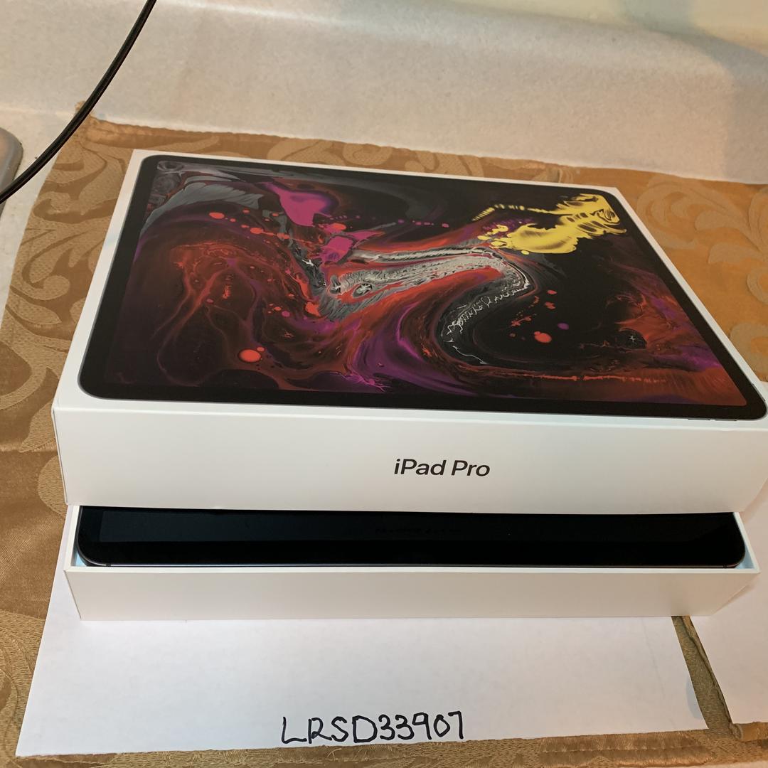Apple iPad Pro 12.9" 3rd Gen 2018 - Unlocked, Gray, 512GB, A2014 ...