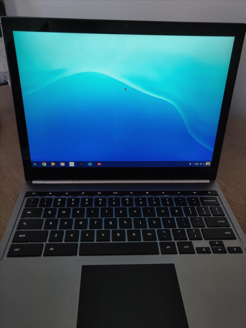 Chromebook Pixel 1st Gen - Silver, 64GB, 4GB, 2013 LTE - LRSY50997 - Swappa