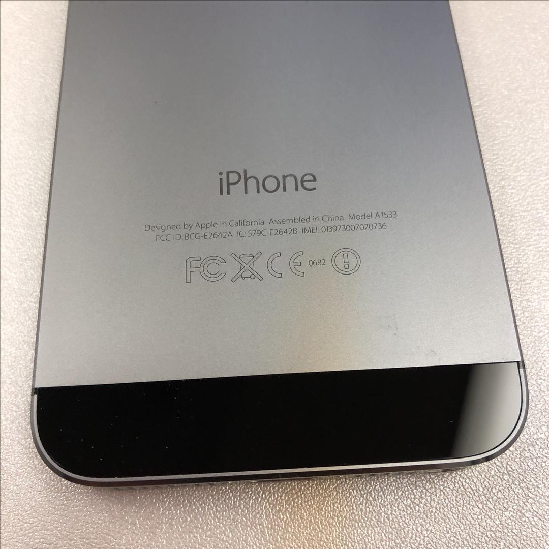 Apple iPhone 5S - Unlocked, Gray, 32GB, A1453 - LRSZ11553 - Swappa