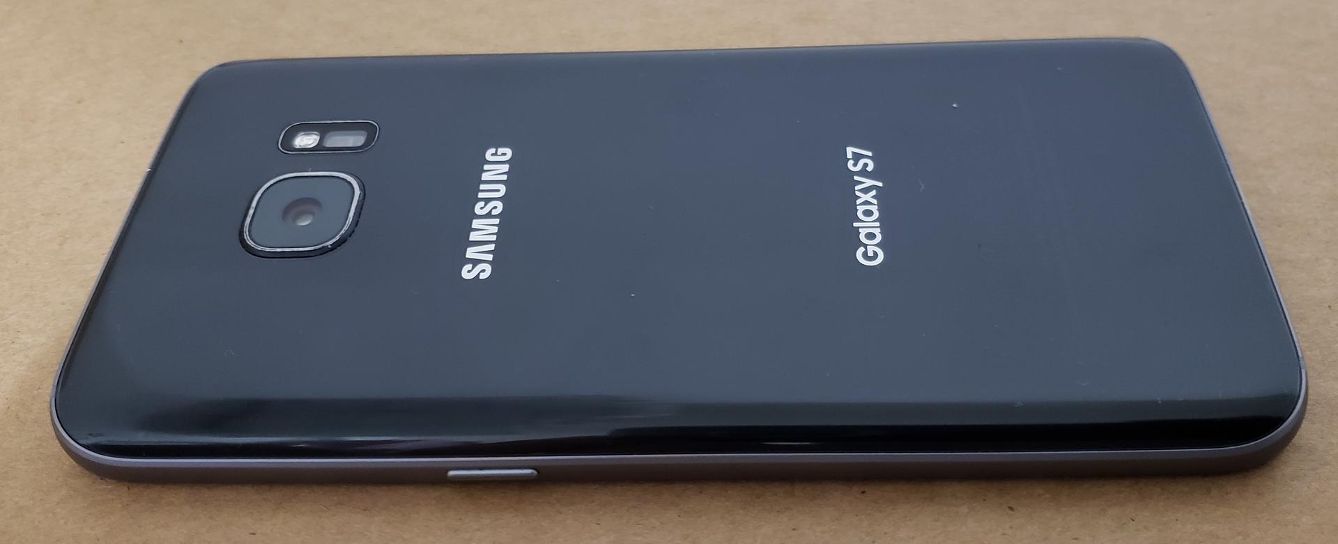 Samsung Galaxy S7 - Sprint, Black, 32GB, SM-G930P - LRTB98811 - Swappa