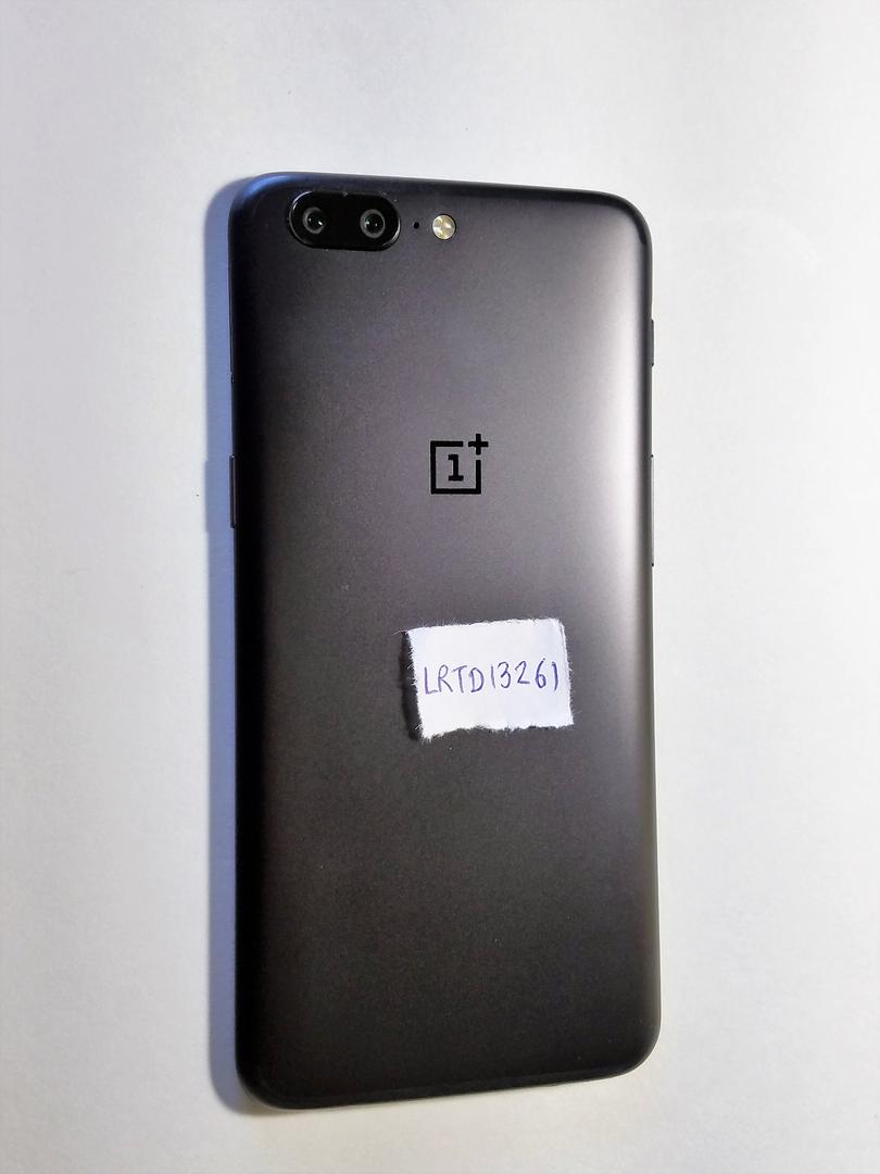 OnePlus 5 - Unlocked, Gray, 64GB, 6GB, A5000 - LRTD13261 - Swappa