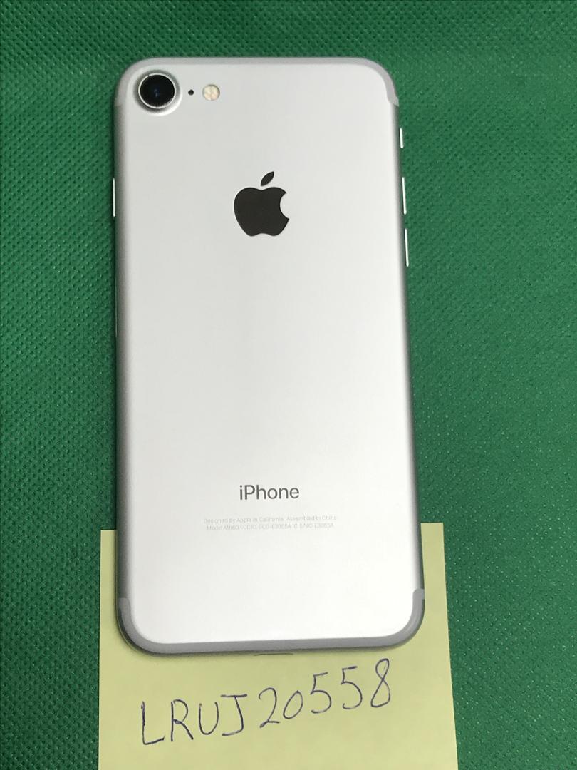 Apple iPhone 7 - Unlocked, Silver, 32GB, A1660 - LRUJ20558 - Swappa