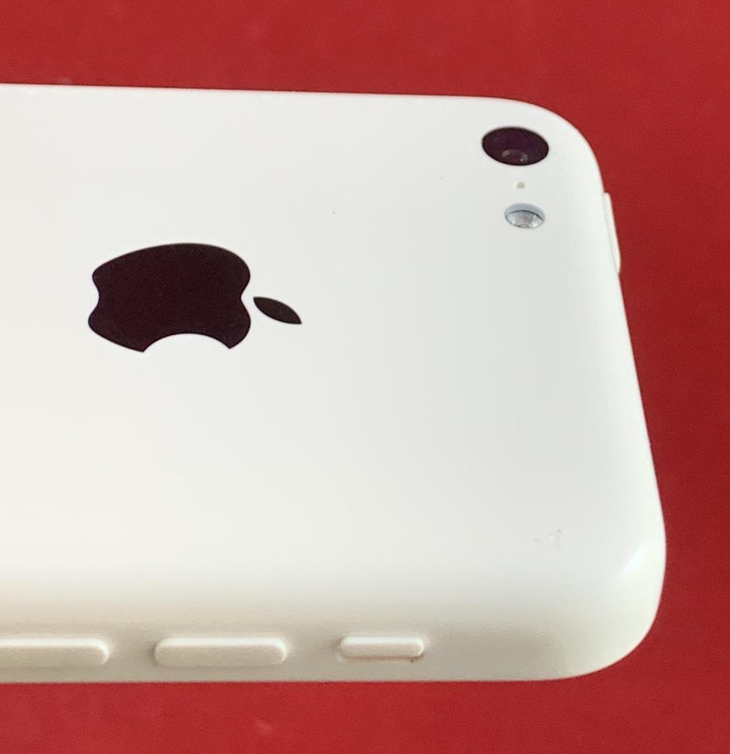 Apple iPhone 5C - Unlocked, White, 8GB, A1532, GSM - LRUP37799 - Swappa